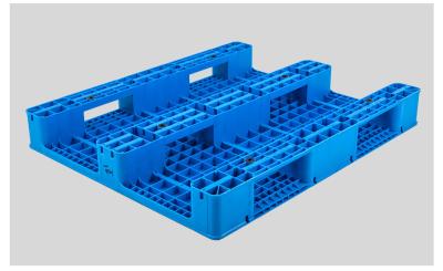 Cina 1200*1000mm 3 Skids Runners Palette di plastica a facciata singola per altri racking 1T in vendita