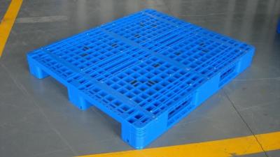 中国 倉庫用ラック用のHDPE単面孔状プラスチックパレット 6T静電荷 販売のため