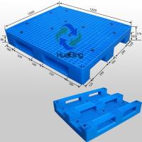 China 1T In Racking System Antislip HUADING 48*48 Collars Stacking Plastic Pallet for sale