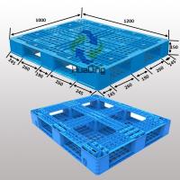 China 1T In Racking System Antislip HUADING 48*48 Collars Stacking Plastic Pallet for sale
