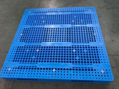 China Omkeerbare dubbelzijdige platte stapelbare plastic pallet grote grootte dynamische belasting 1000 kg Te koop