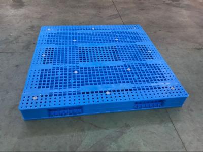 China Omkeerbare dubbelzijdige platte stapelbare plastic pallet grote grootte dynamische belasting 1000 kg Te koop