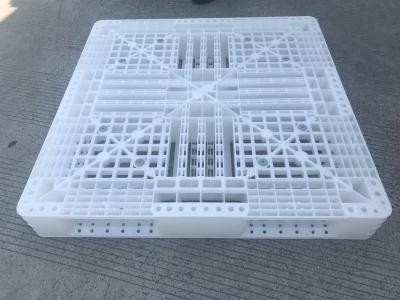 Cina Palette di plastica di materiale HDPE resistente per il processo di stampaggio ad iniezione e dimensione 1400*1400 in vendita