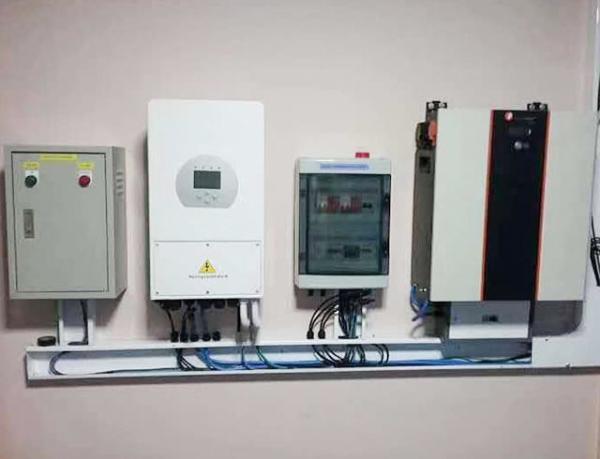 Quality Three Phase Output Deye Hybrid Inverter SUN-12K-SG04LP3-EU 8kw 10kw 12kw for for sale