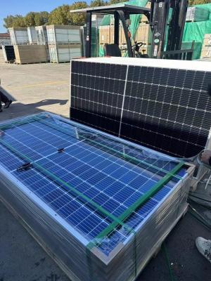 Cina 600-625W pannelli solari a mezza cella e tipo PERC JA per il 2024 Progetto distribuito a basso costo in vendita