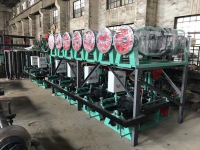 中国 機械を作る倍によって座礁させる歪んだフル オートマチックの有刺鉄線の網 販売のため