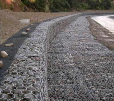 Cina la scatola esagonale del gabbione della sponda del fiume della rete metallica di 80x100 2x1x1 si è tuffata calda galvanizzata in vendita