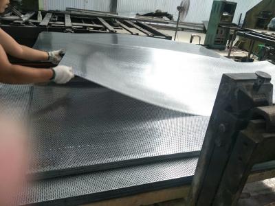 China Folha de metal perfurada com orifício redondo Malha de filtro químico para gravação de fotos à venda