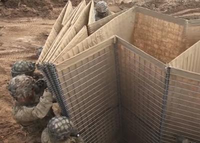 Cina ZnAl Coating Square Hole MIL 7 Hesco Sand Barrier 1.37m  High Strength in vendita