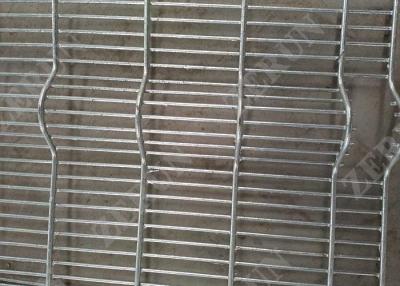 China Iron Wire 358 Security Fence Mesh 3D High Security Wire Fence for sale