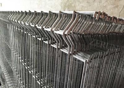 Cina Il triangolo che piega il PVC ha ricoperto il cavo saldato Mesh Fence di Mesh Panels 3D del cavo in vendita