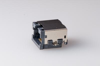 中国 SMD Rj45/控えめな RJ45 ジャック、沈降の版を持つ Rj45 電話ジャック高く 8.6 mm 販売のため