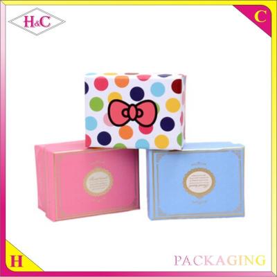 China Handmade reusable quality paper gift box for sale