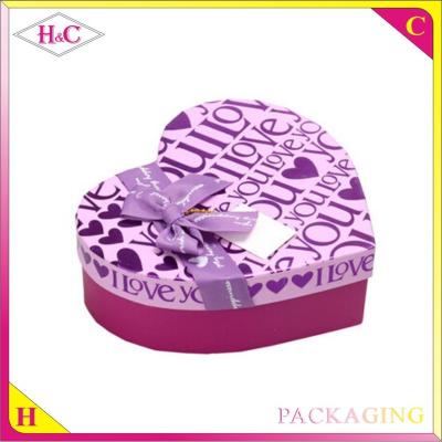 China Hot stamping handmade luxury paper heart-shaped packaging box for sale