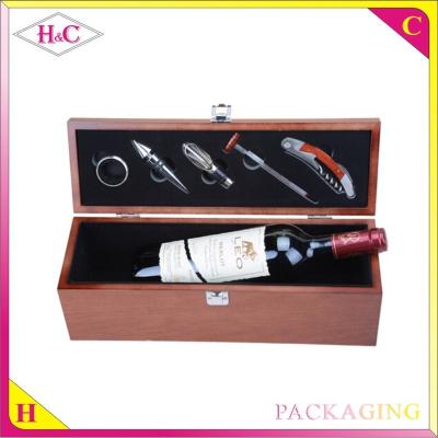 China Luxury single timber wine bottle holder wine bottle carrier wood wine box for sale