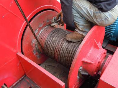 China Petroleum Workover Rig Hydraulic Crane Winch 3000w Heavy Duty Double Drum for sale