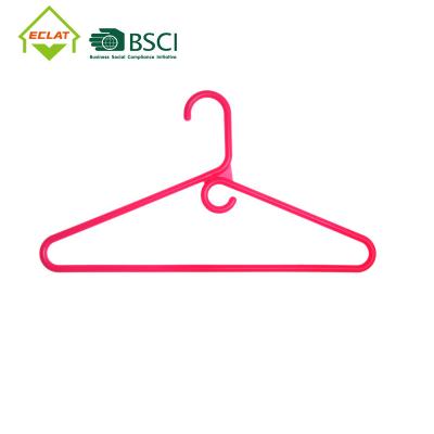 China 16.6in Reinforced Heavy Duty Plastic Hangers Rounded Edge For Closet Organization for sale