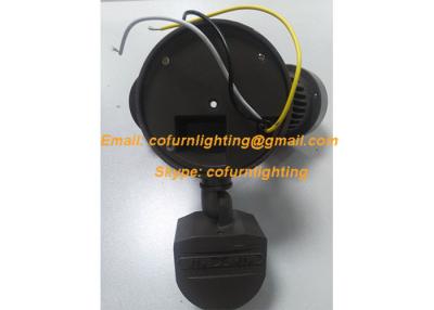 China LED Flood Light Security Wall Light with Motion Sensor for Porch Garages Dusk to Dawn for sale