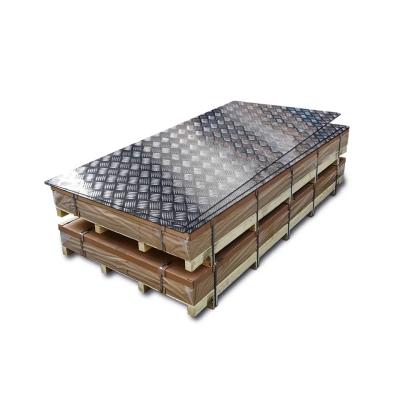 China 3003 6061 Aluminum Checker Plate Aluminum Diamond Tread Plate 5 Bars Embossed Anti-Slip Patterned Diamond Sheet for sale