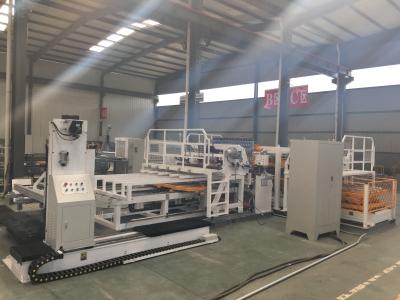 Cina Diametro di cavo ad alta velocità di 60times/Min Fence Mesh Welding Machine 6mm in vendita