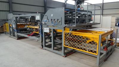 Cina doppio cavo Mesh Welding Machine di Panel 380v del recinto di filo metallico di 8 + di 6 + di 8mm in vendita