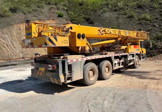 Second Hand 25t Xg Truck Crane Used Truck Crane