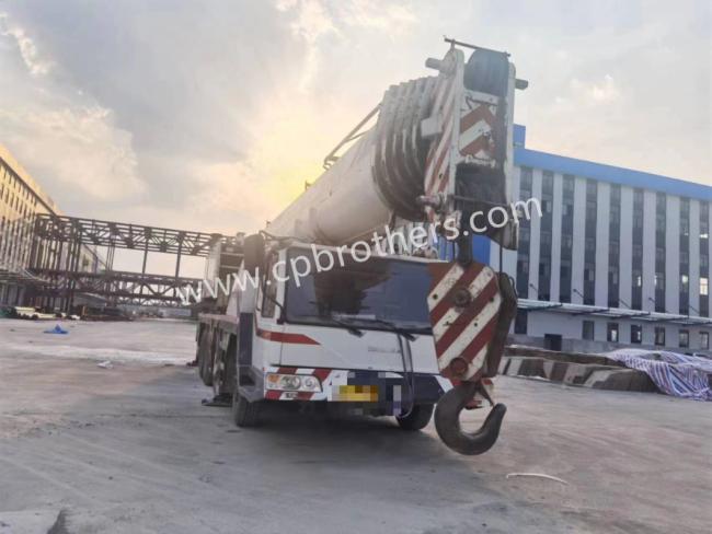 2010 Zoomlion Used 130ton Used Truck Crane Truck-Mounted Telescopic Crane