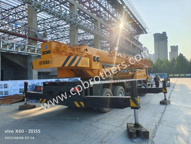 2013 Xg 25ton Used Mobile Truck Crane Hoist Machinery