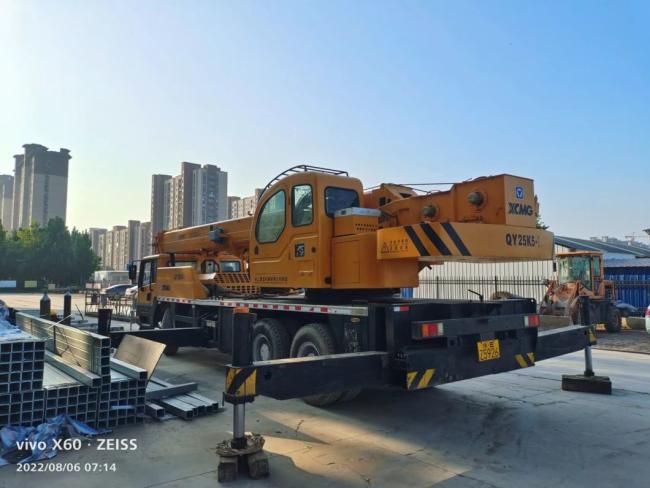 Used Truck Crane 25ton for Sale Hoist Cranes Truck Crane