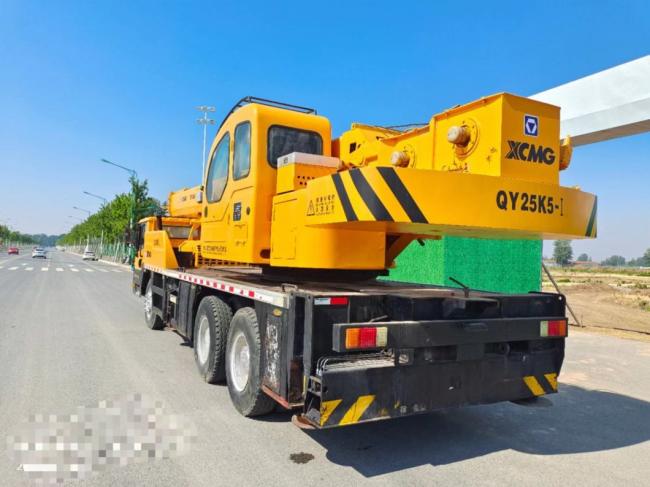 Chinese Truck Crane 25ton Zoomlion San Y Qy25K5 Qy25D Hoist Cranes