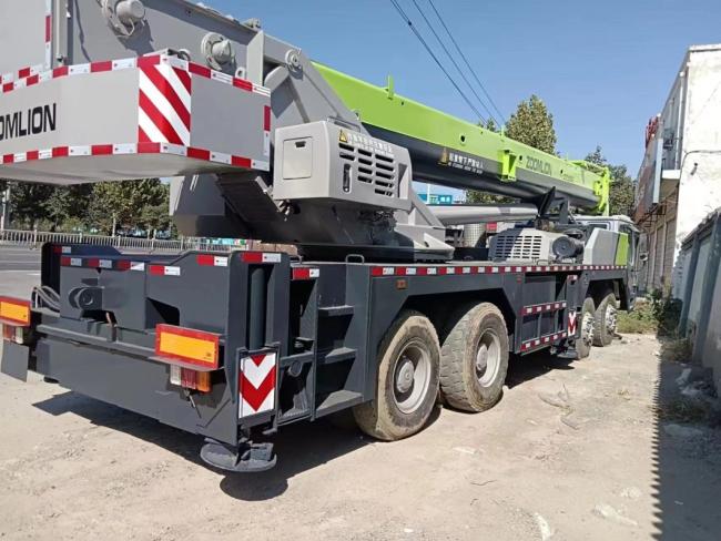 Renovated Condition Used Zoomlion 70 Tons Crane for Lifting