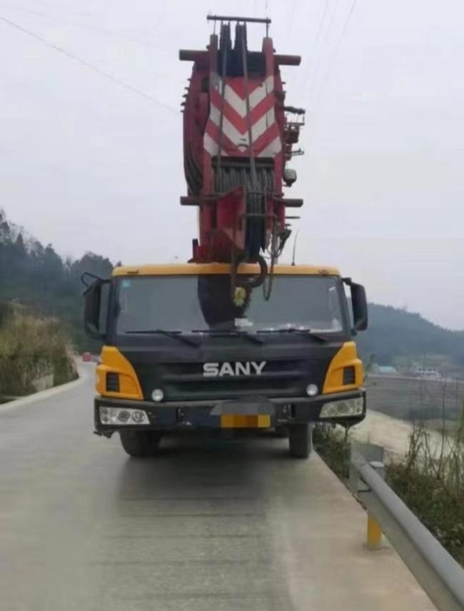 2012 Year 75ton Construction Equipment Truck Used Crane on Sale