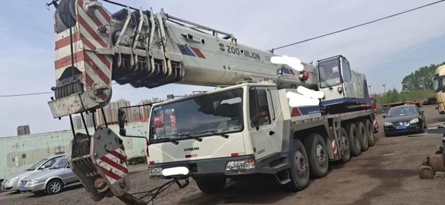2018 Zoomlion 220ton Construction Machinery Moblei Crane Hoist Crane