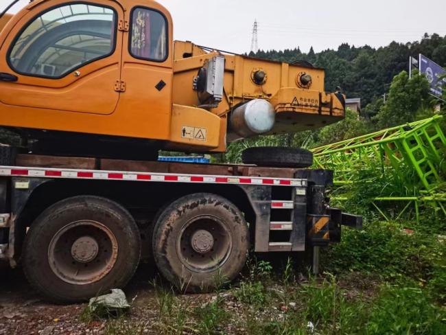 2015 Xc Mg Used 50ton Truck Crane Heavy Equipment Mobile Crane