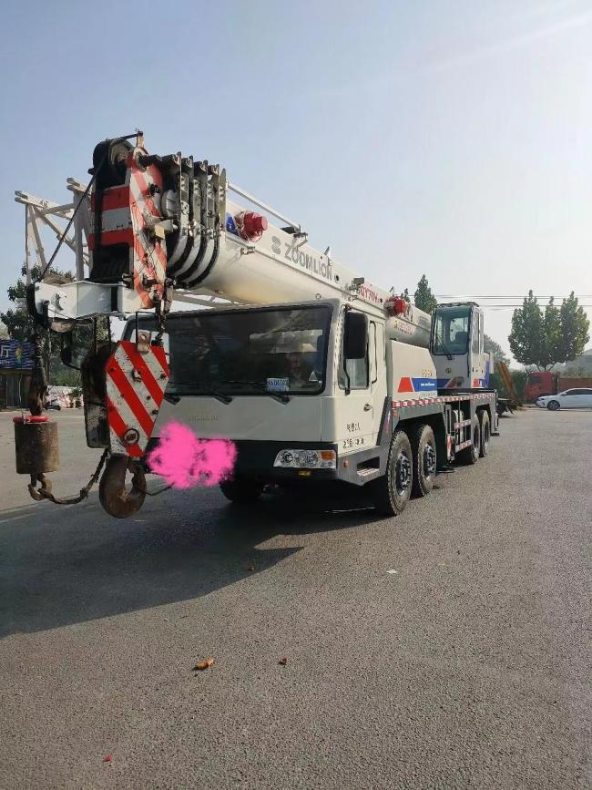 2013 Zoomlion Crane Truck of 50 Ton