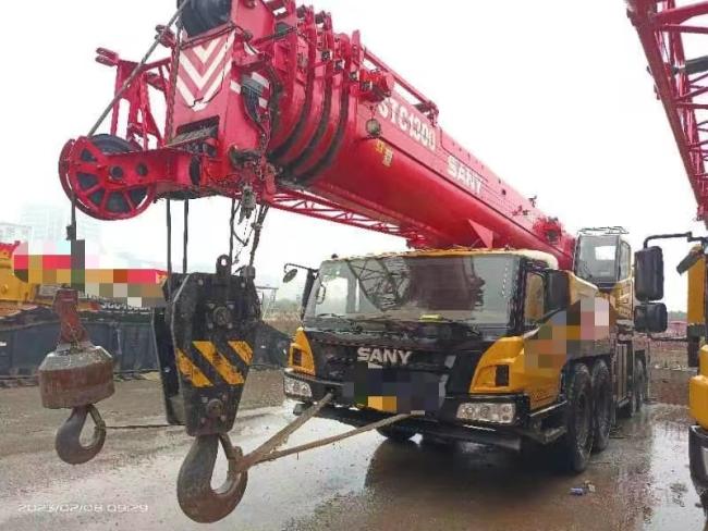 Second-Hand 80 Ton Truck Mounted Crane in Very Good Condition Low Working Hours