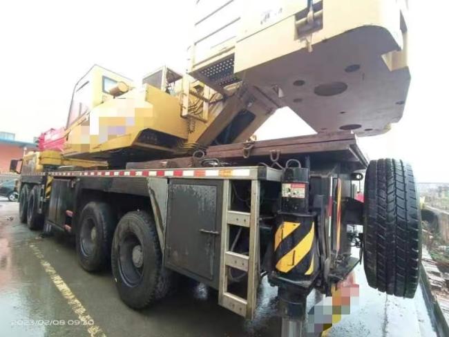 Second-Hand 80 Ton Truck Mounted Crane in Very Good Condition Low Working Hours