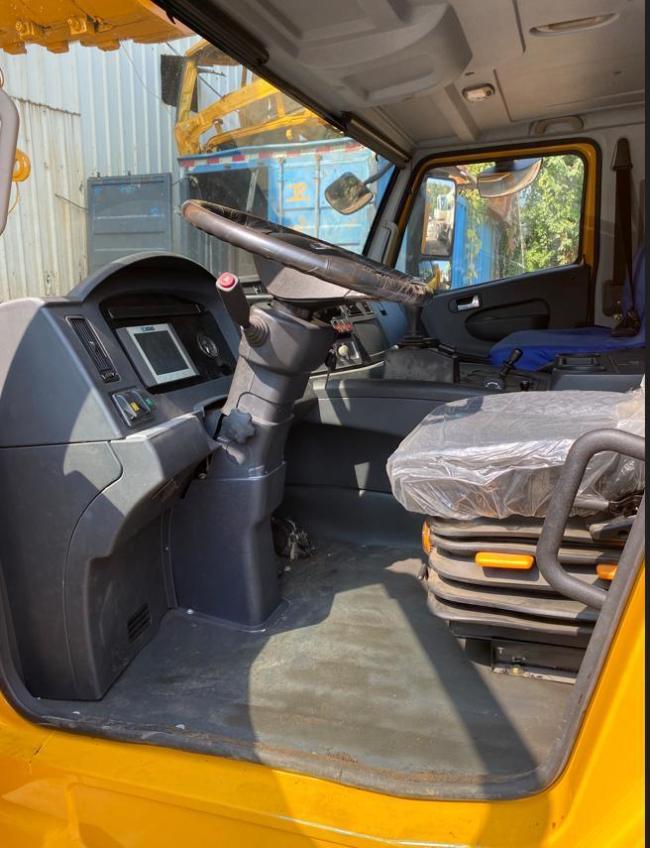 2013 Xgg Truck Crane of 130ton