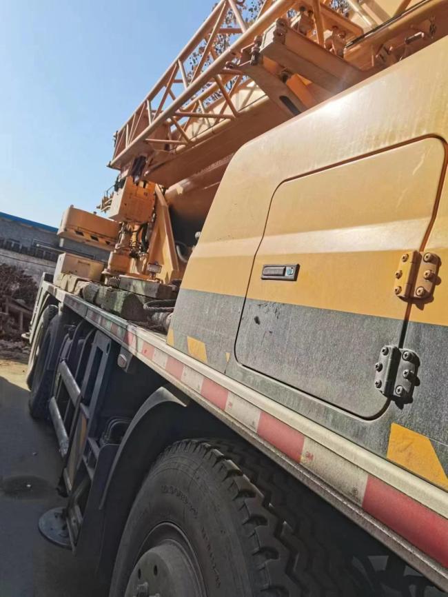 Hot Selling Used Truck Mounted Crane 50 Ton Hydraulic Lifting Mobile Truck Crane for Sale