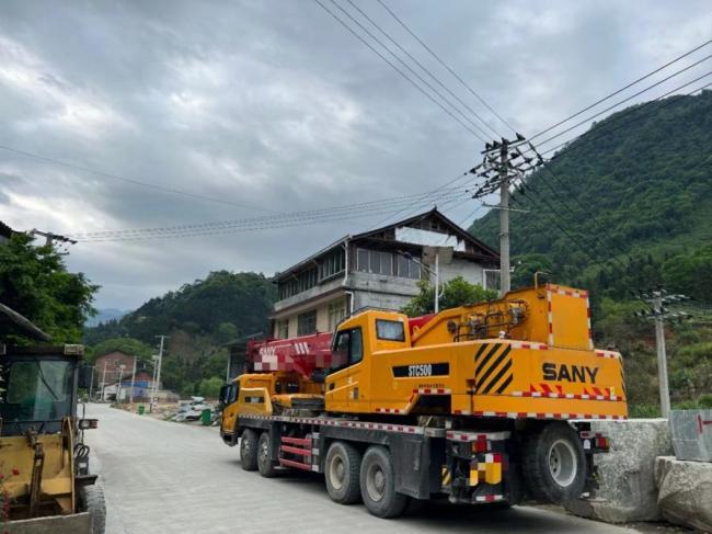 Good Original Condition 2013 China Top Brand 50t Mobile Crane Truck Crane Lifting Equipment Construction Machine