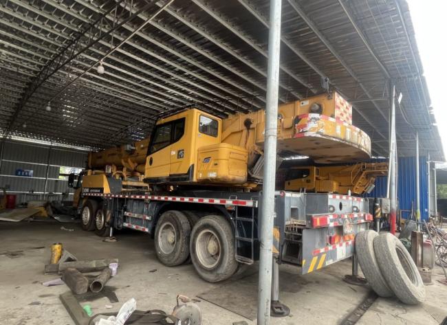 Xg 50t Mobile Crane Popular Model for Sell at Good Price