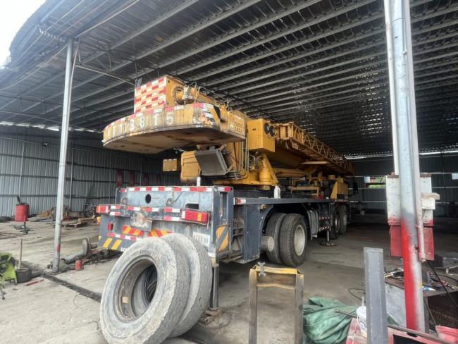2018 Xg Terrian Mobile Crane Construction Machinery Used Truck Crane Heavy Equipment Hoist Crane