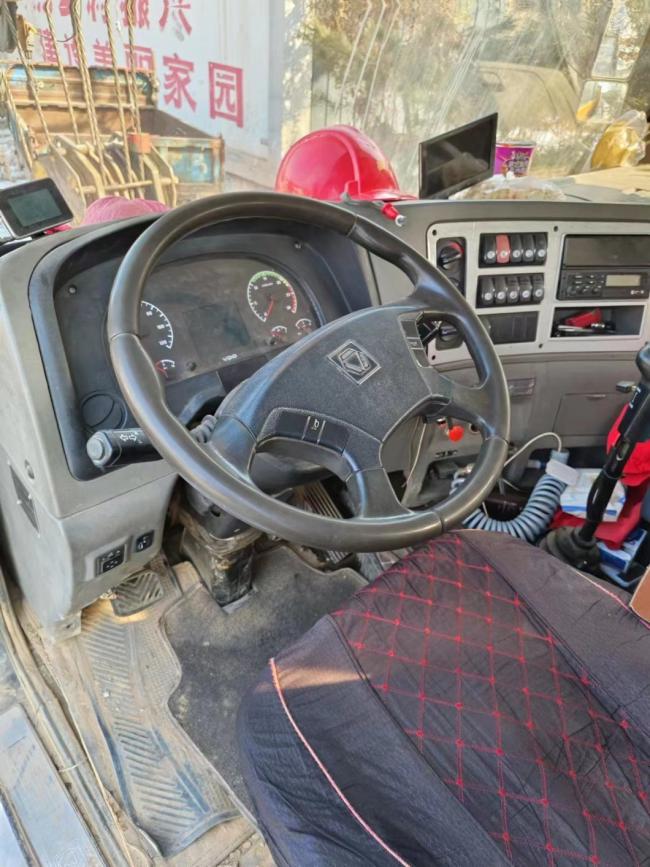 15 Years Xg 50 Tons of Car Crane to Sell Affordable Condition