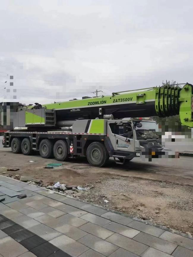 Sell 2019 Zoomlion Crane 200 Tons of Large Equipment