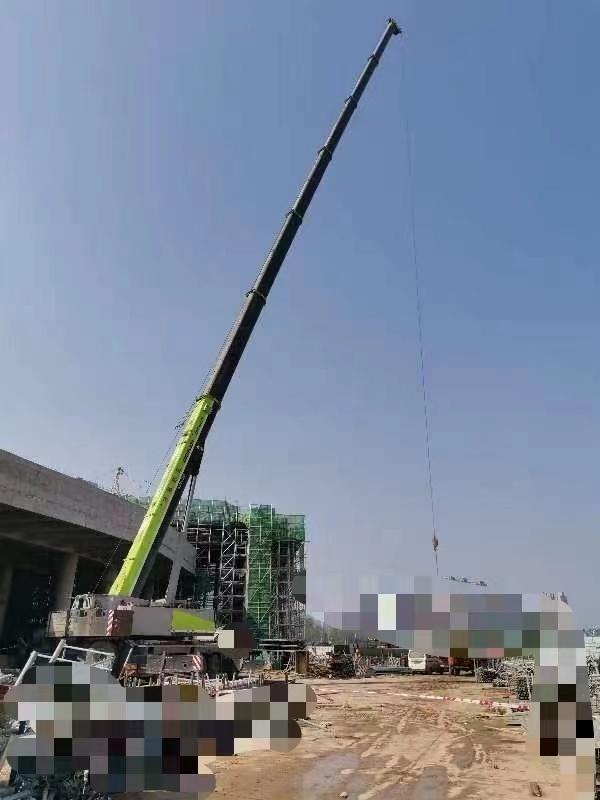 Sell 2019 Zoomlion Crane 200 Tons of Large Equipment