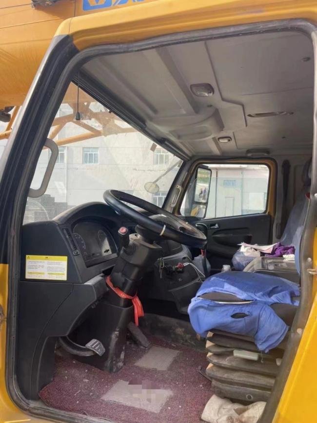 Xg Small Mobile Crane 25 Tons for Sale, If Necessary, Please Send Inquiry