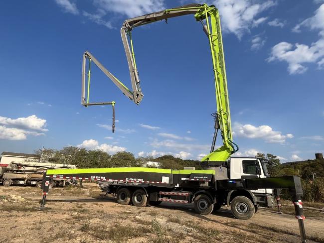 2013 Zoomlion 56m Used Concrete Boom Pump Truck Pump on Sale