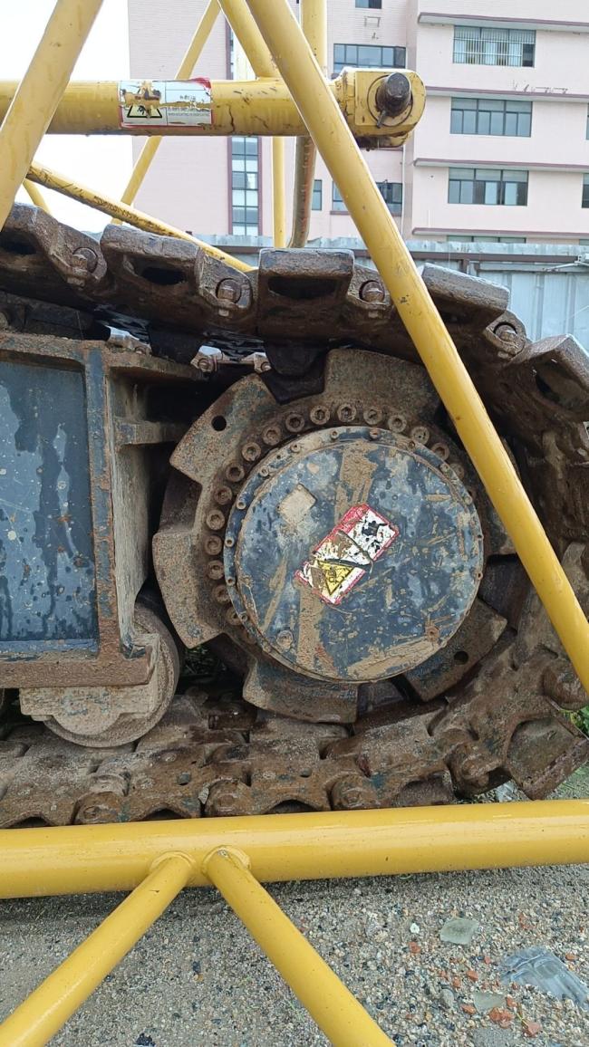 The Used Xg 100 Ton Crawler Crane Is Sold at an Affordable Price