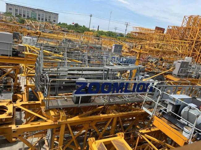 Year of 2016 Used Zoomlion L400 Boom Luffing Jib Tower Crane