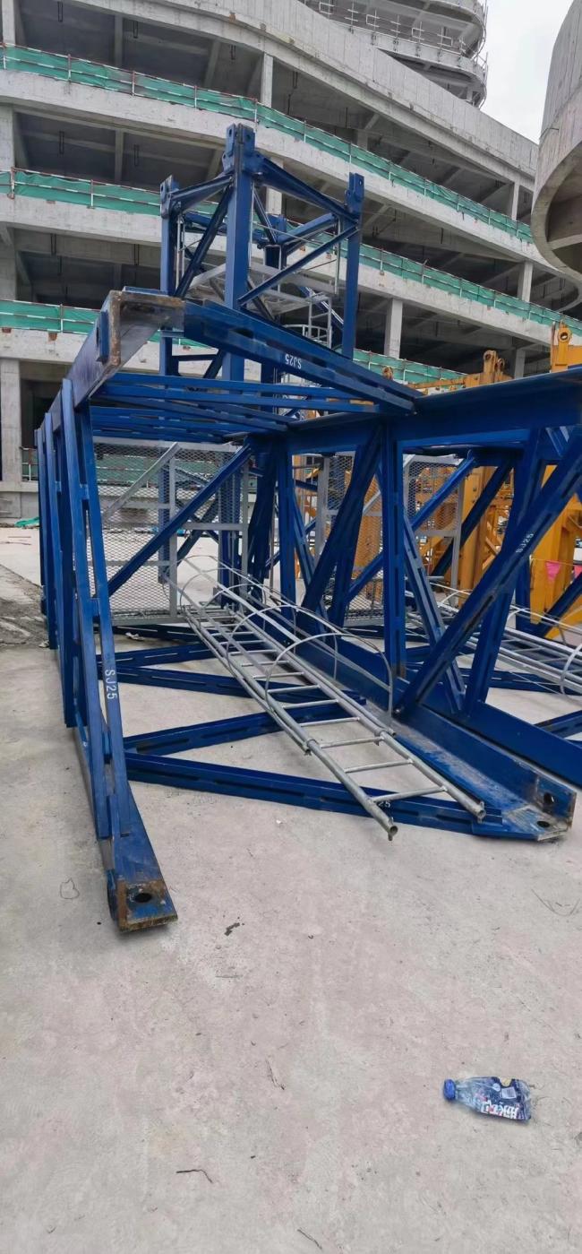 18 Years Comesa Used Tower Crane 7427-18 for Sale, Interested Parties to Contact!